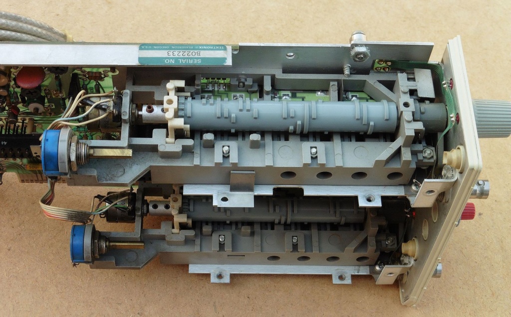 Osciloskop Tektronix 455 – Elektronika CroWave
