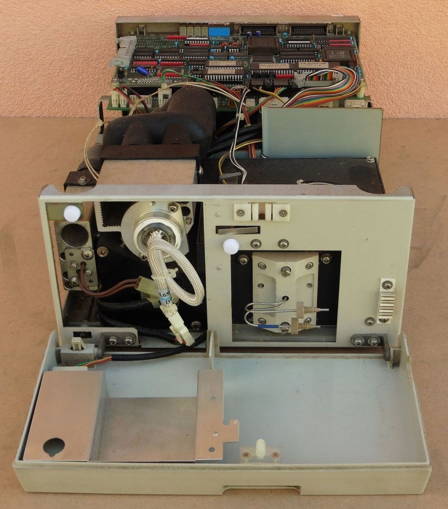 HPLC DAD detektor Shimadzu SPD-M10Avp – Elektronika CroWave